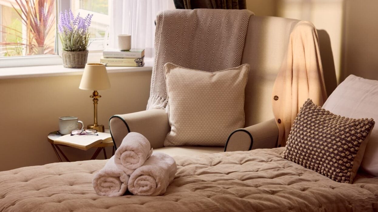 Facilities & Rooms | Tŷ Enfys | Care Home Pentwyn, Cardiff